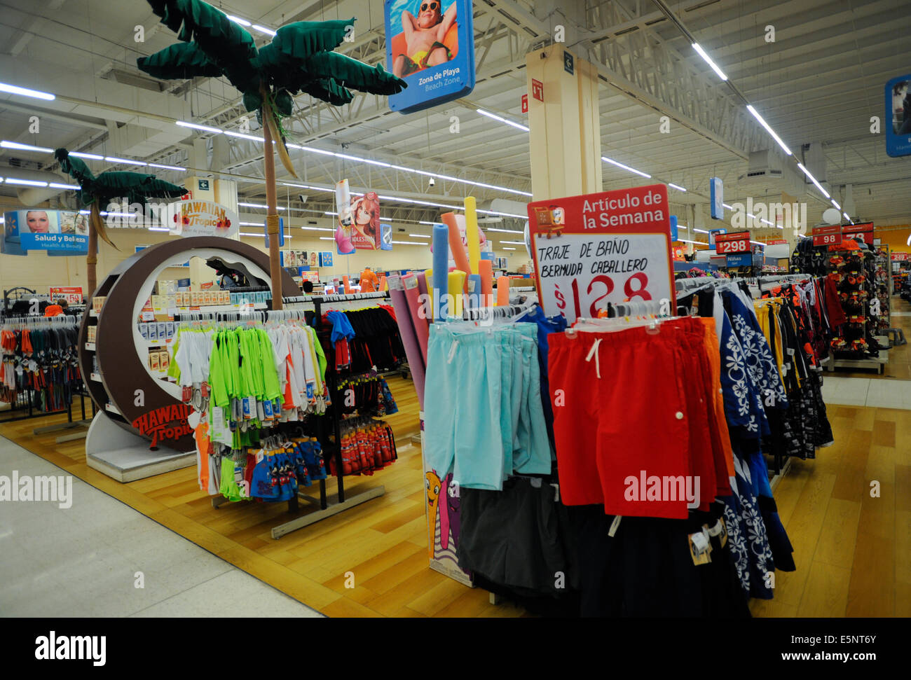 Walmart store interior hi-res stock photography and images - Alamy