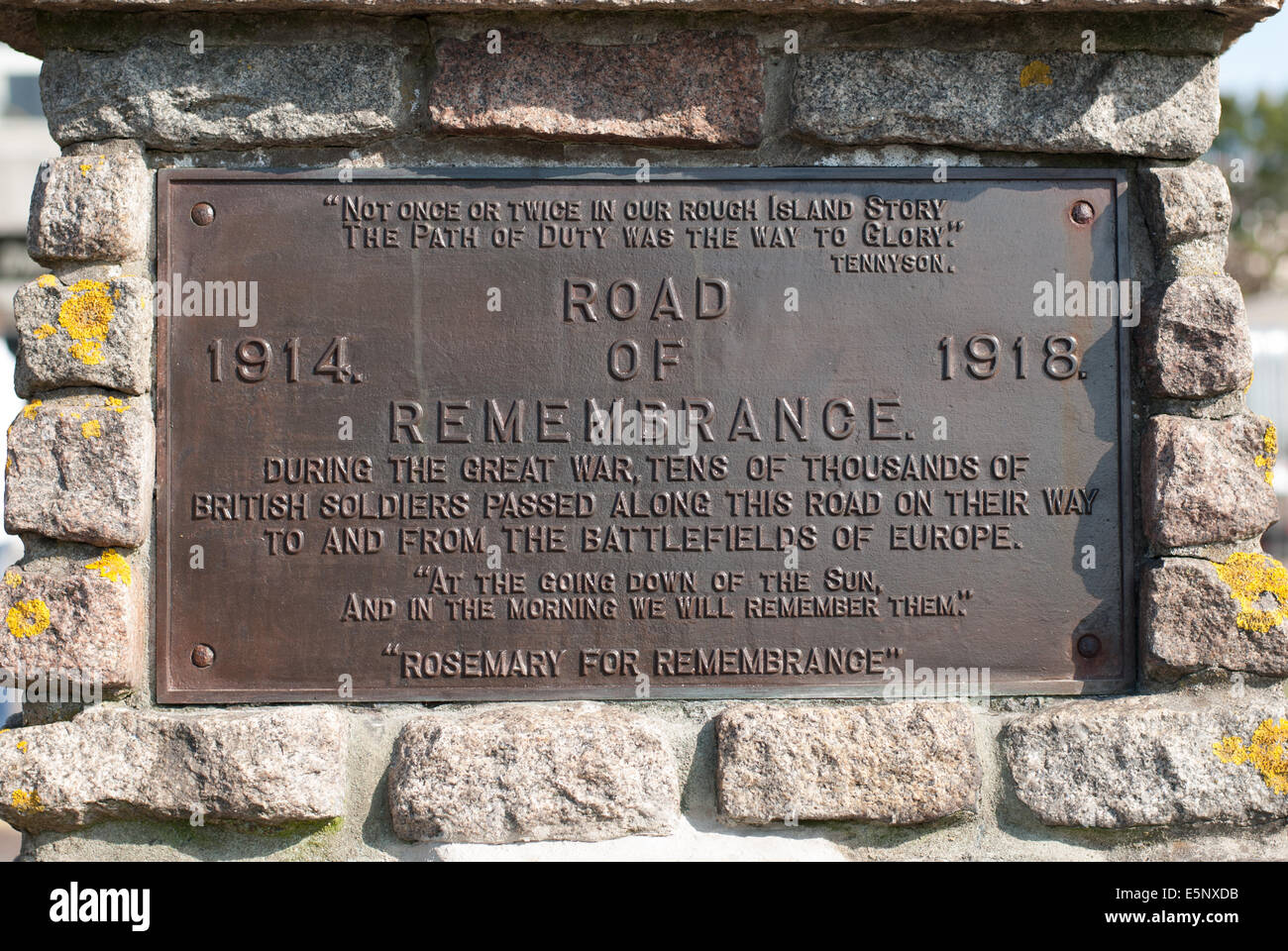 Prince Harry officially unveils the First World War memorial arch in ...
