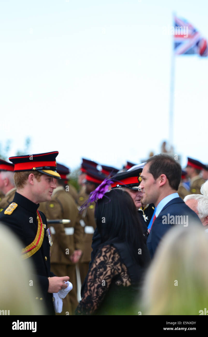 Prince Harry officially unveils the First World War memorial arch in ...