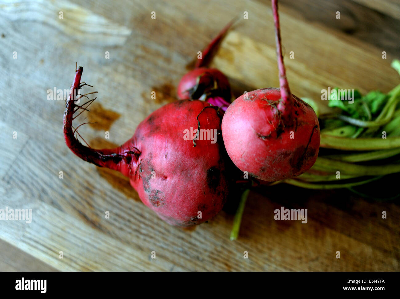 Beetroots raw hi-res stock photography and images - Alamy