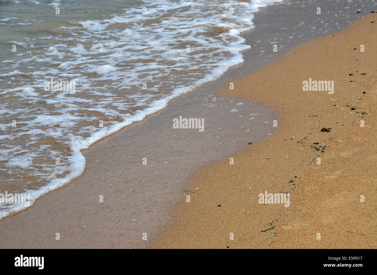 Sea water lapping shoreline hi-res stock photography and images - Alamy
