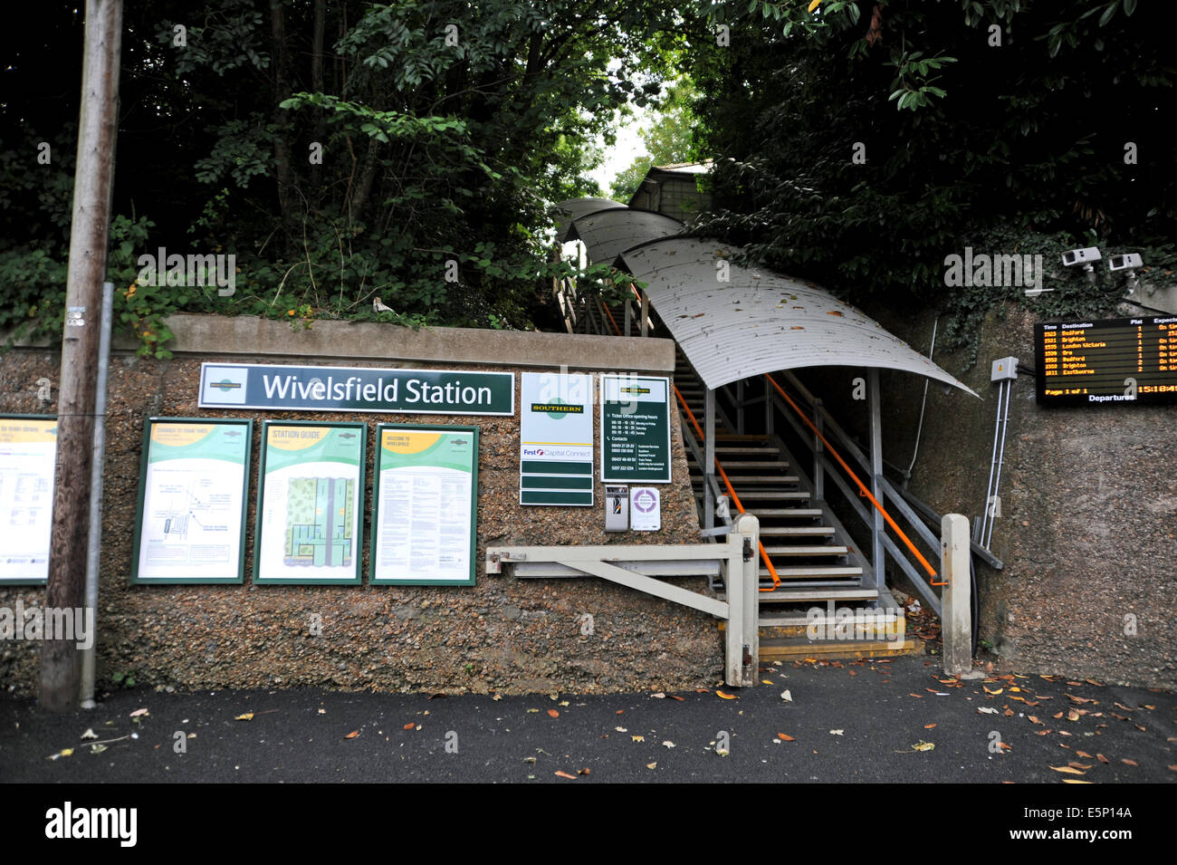Wivelsfield Railway Station Burgess Hill Sussex UK Stock Photo - Alamy