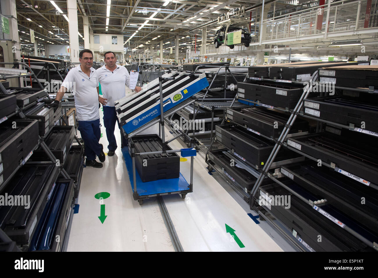 Palmela, Portugual. 25th June, 2014. Manufacturing process at the VW ...