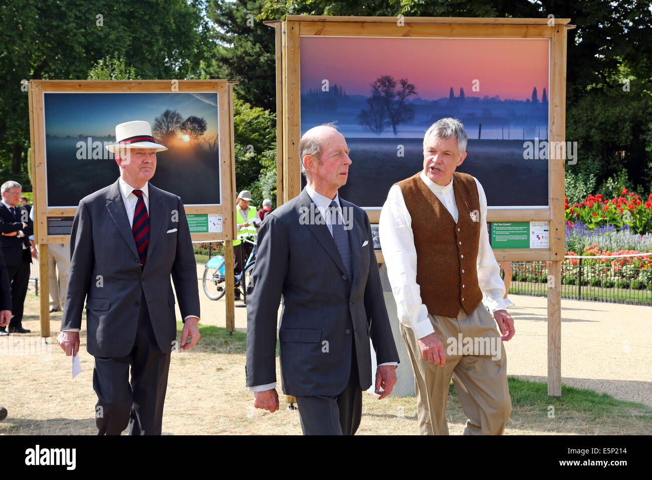 Mike webb hi-res stock photography and images - Alamy