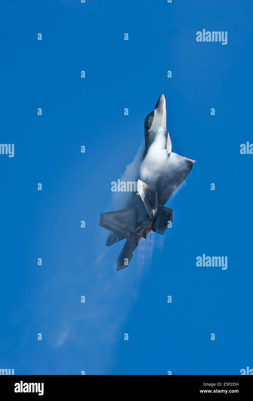 A US Air Force F-22 Raptor stealth fighter aircraft performs aerial ...