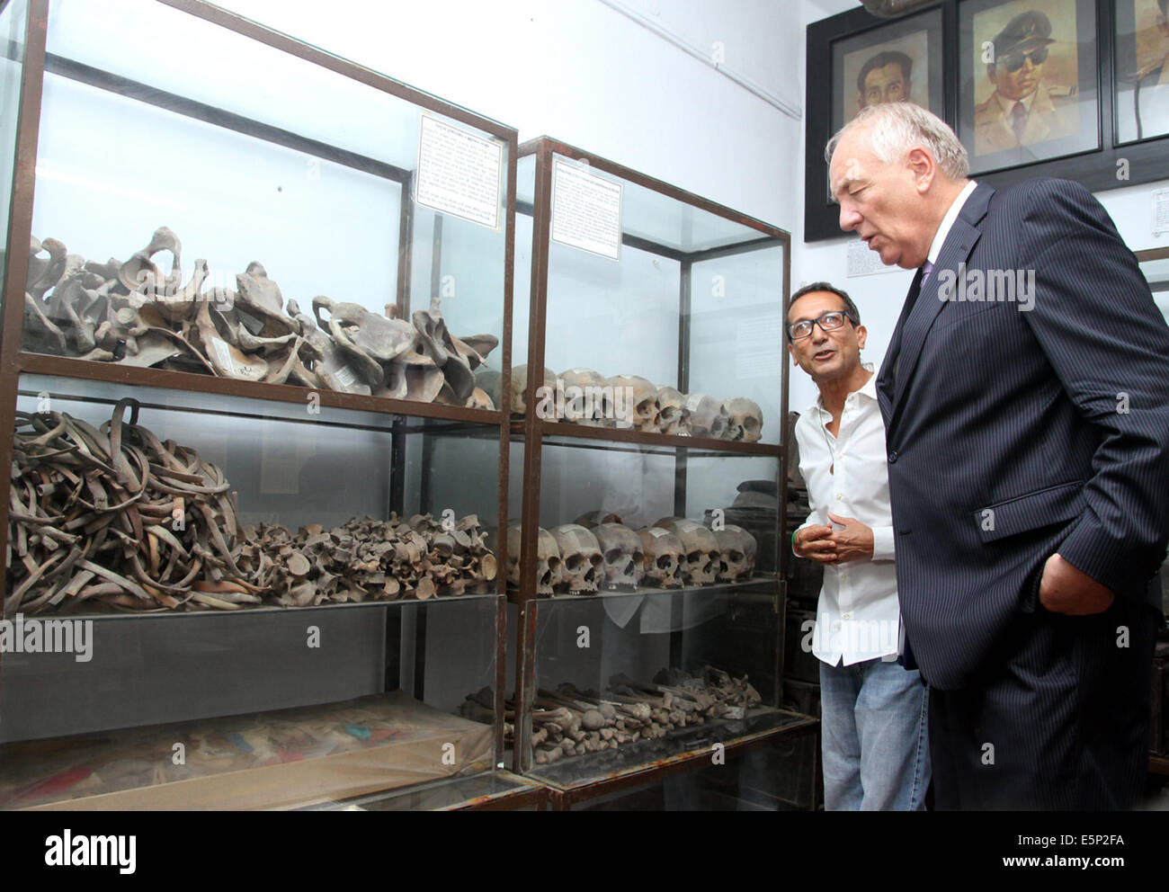 Bangladesh. 4th Aug, 2014. Stephen J Rapp visiting Liberation War ...