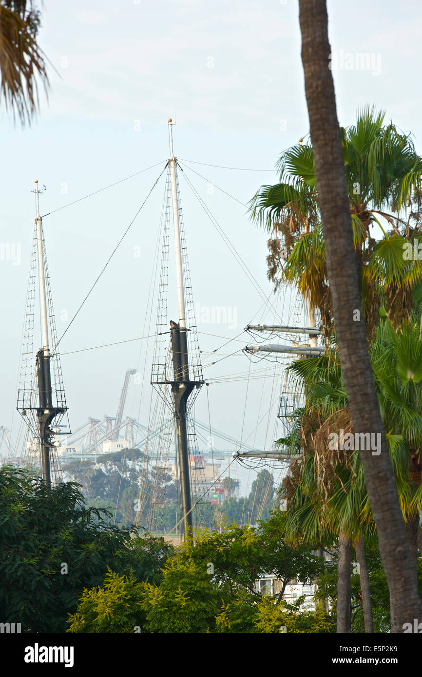 Three masted ship square rig hi-res stock photography and images - Alamy