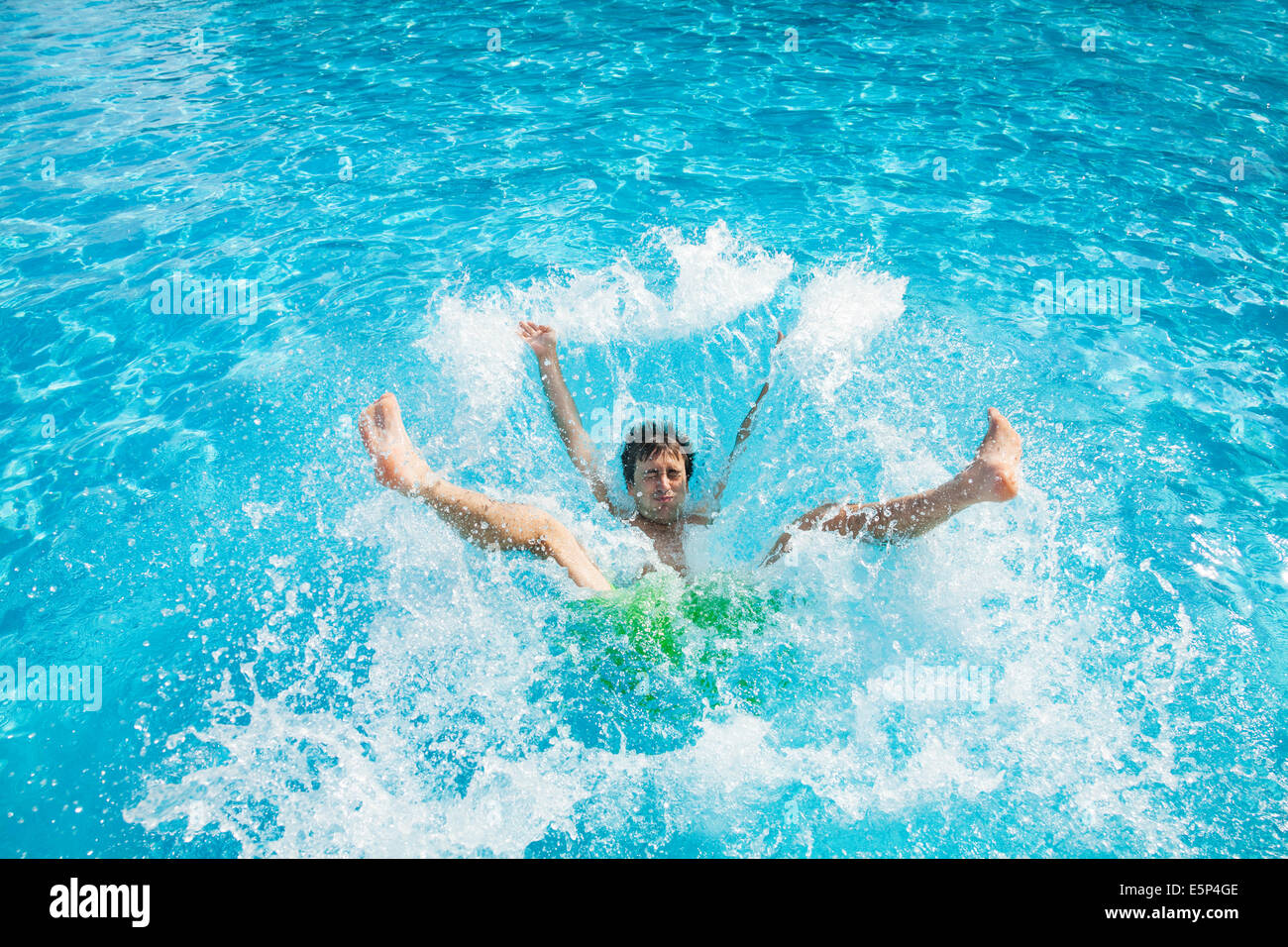 Falling man hi-res stock photography and images - Alamy