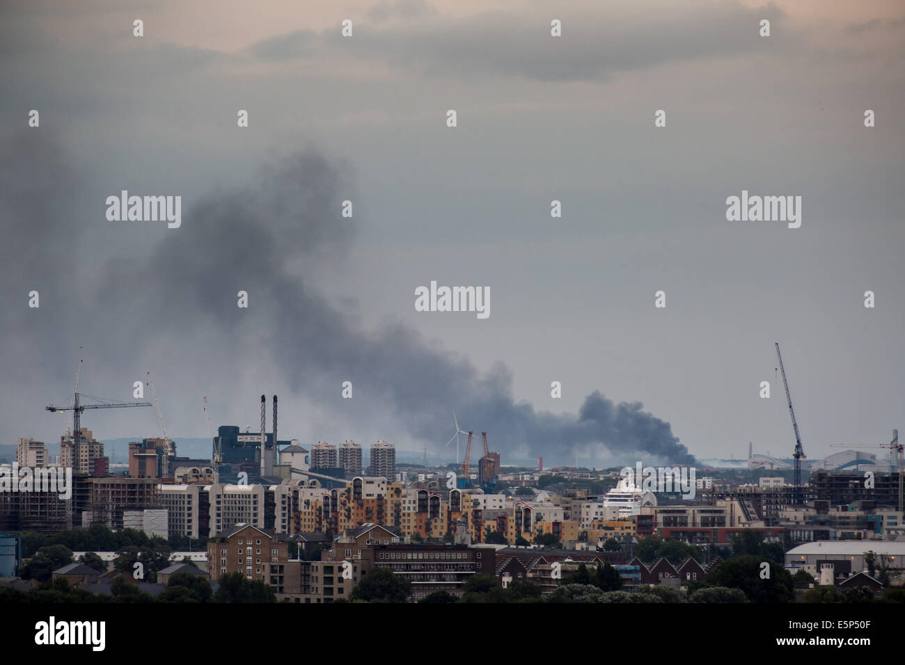 Centre fire hi-res stock photography and images - Alamy