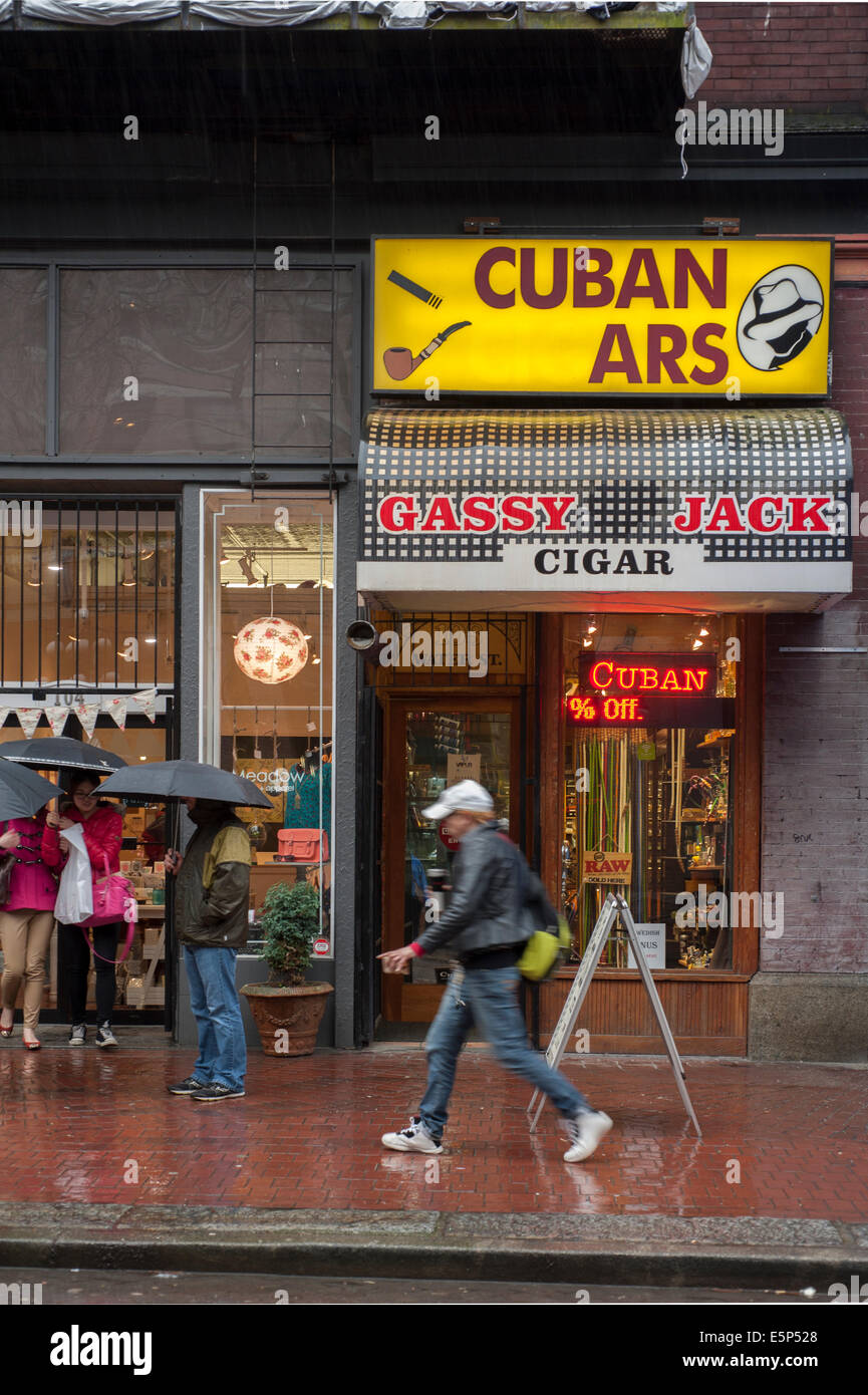 Cigar store hi-res stock photography and images - Alamy