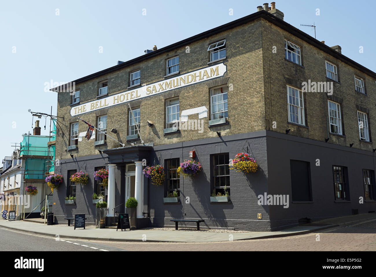 The Bell Hotel Saxmundham, Suffolk, UK Stock Photo - Alamy