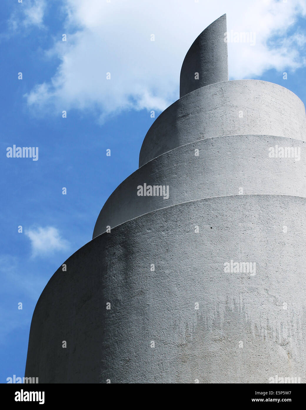 Strange architecture building hi-res stock photography and images - Alamy