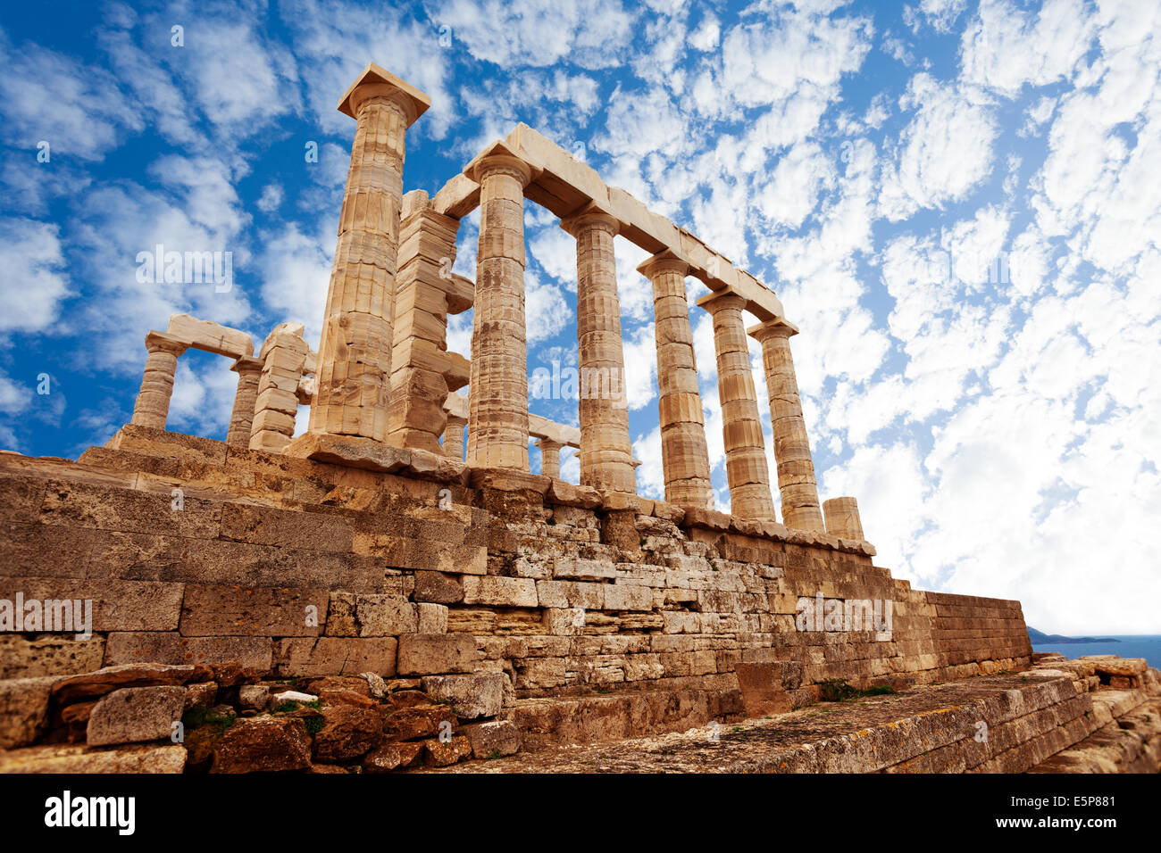 Temple of Poseidon, Athens, on Mediterranean sea Stock Photo - Alamy