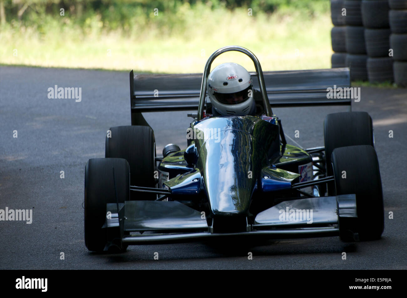Single seat racing and sportscars competing at Wiscombe Park hillclimb ...