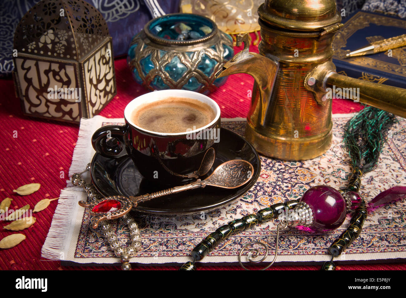 Traditional Arabic coffee served with cardamom seeds Stock Photo - Alamy