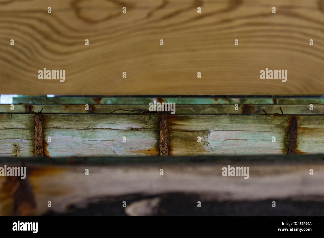 Underneath a dock on the bay Stock Photo - Alamy
