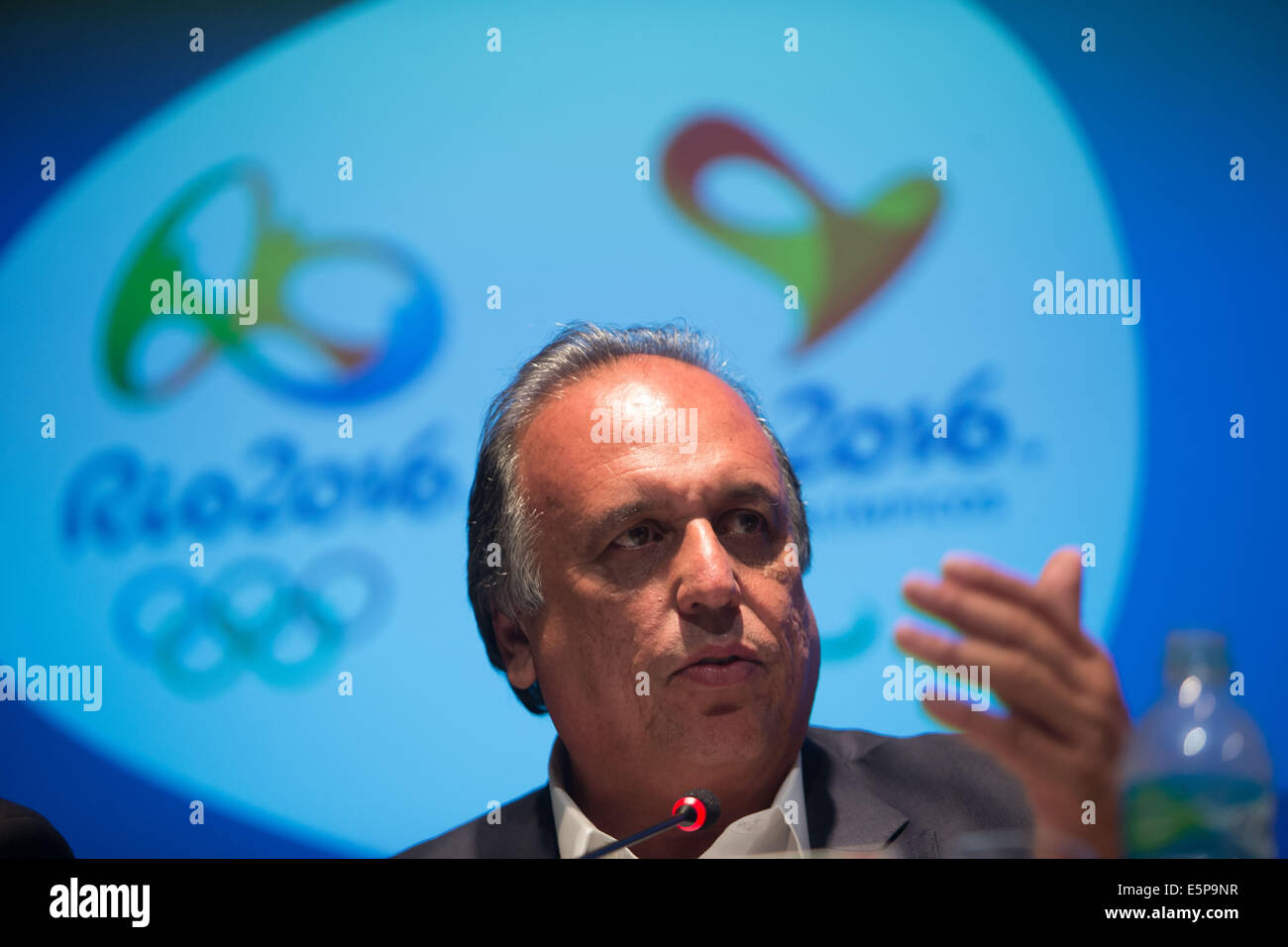 Luiz fernando hi-res stock photography and images - Alamy