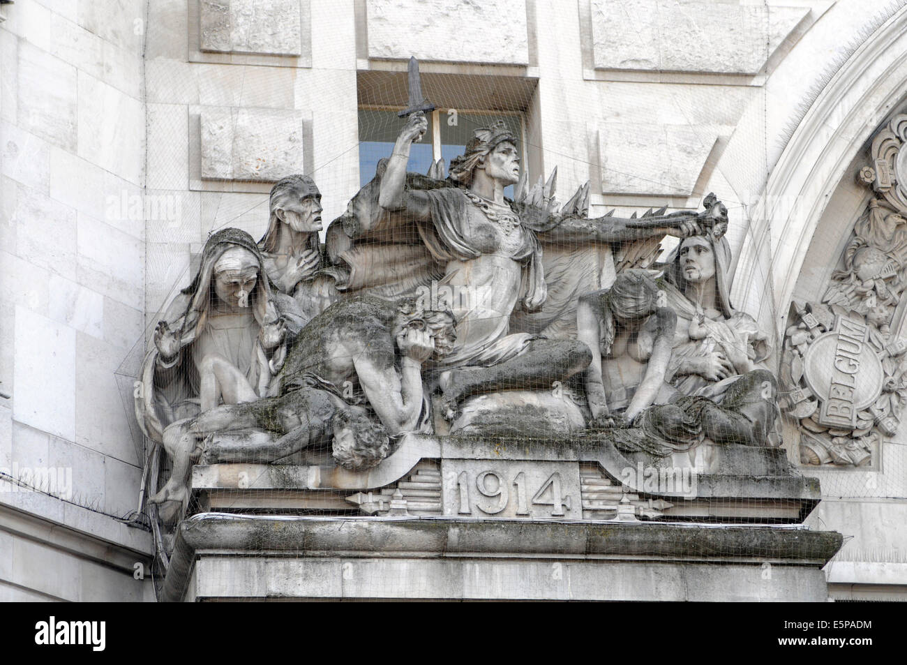 Waterloo Station Memorial High Resolution Stock Photography and Images ...