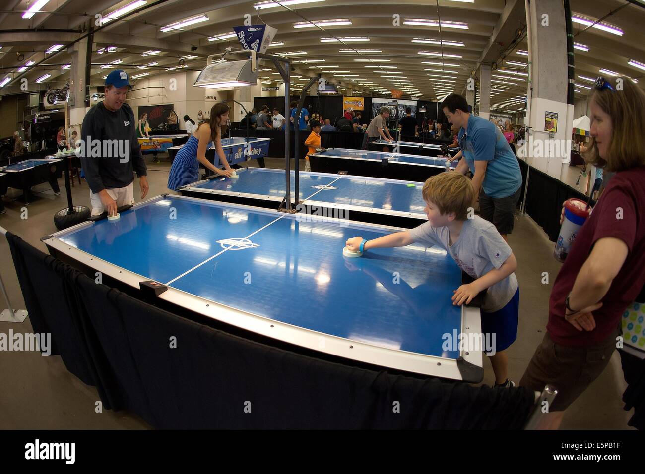 Denver, Colorado, USA. 3rd Aug, 2014. Contestants play during the 2014 ...