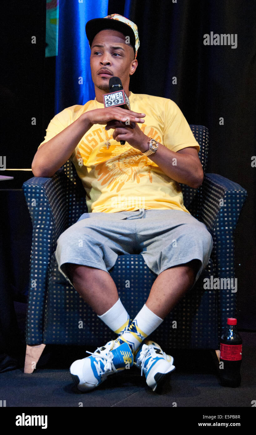 Rapper t i hi-res stock photography and images - Alamy