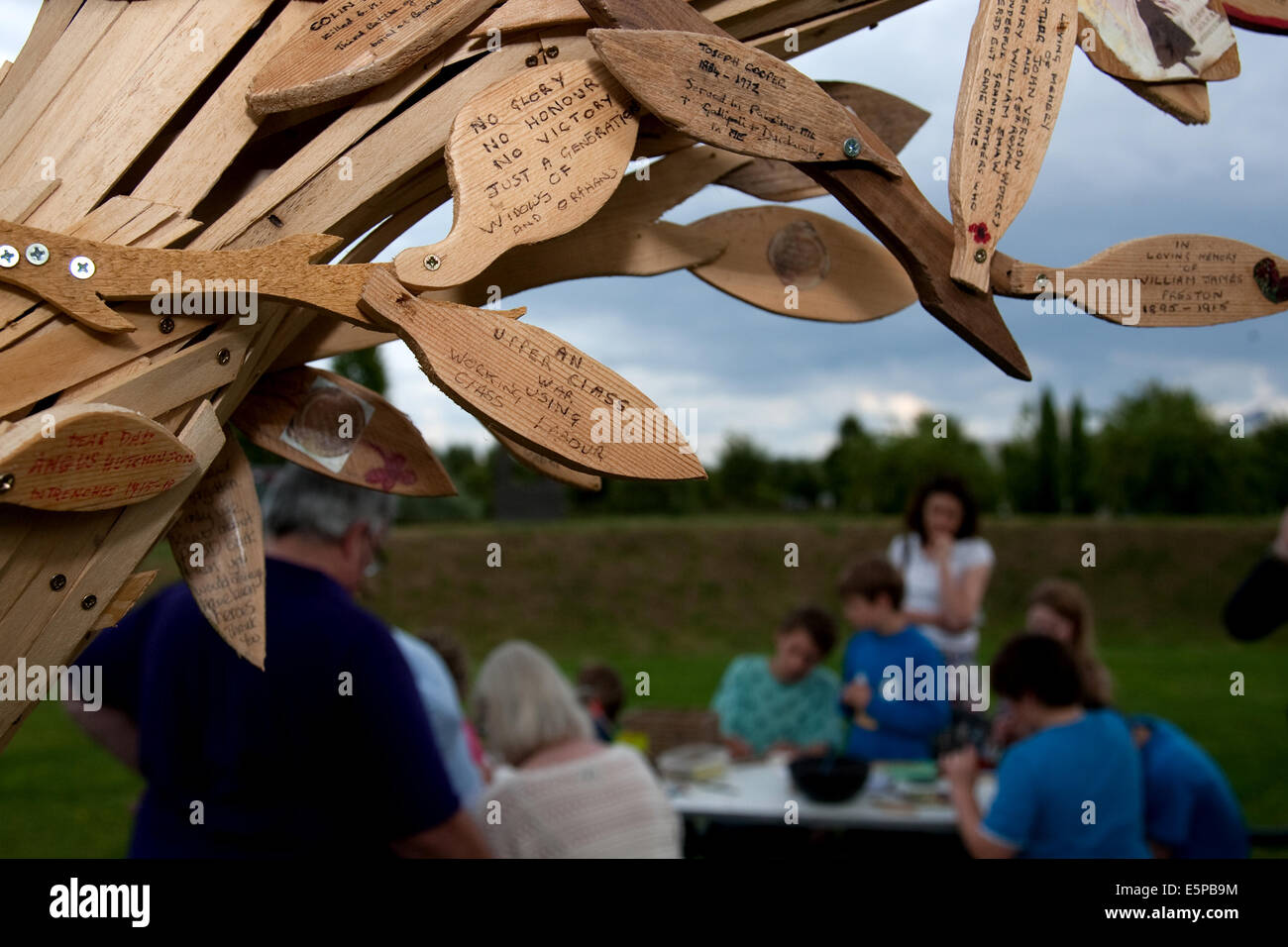 Alrewas, Staffordshire, UK. 4th Aug, 2014. A WW1 memorial tree at the ...