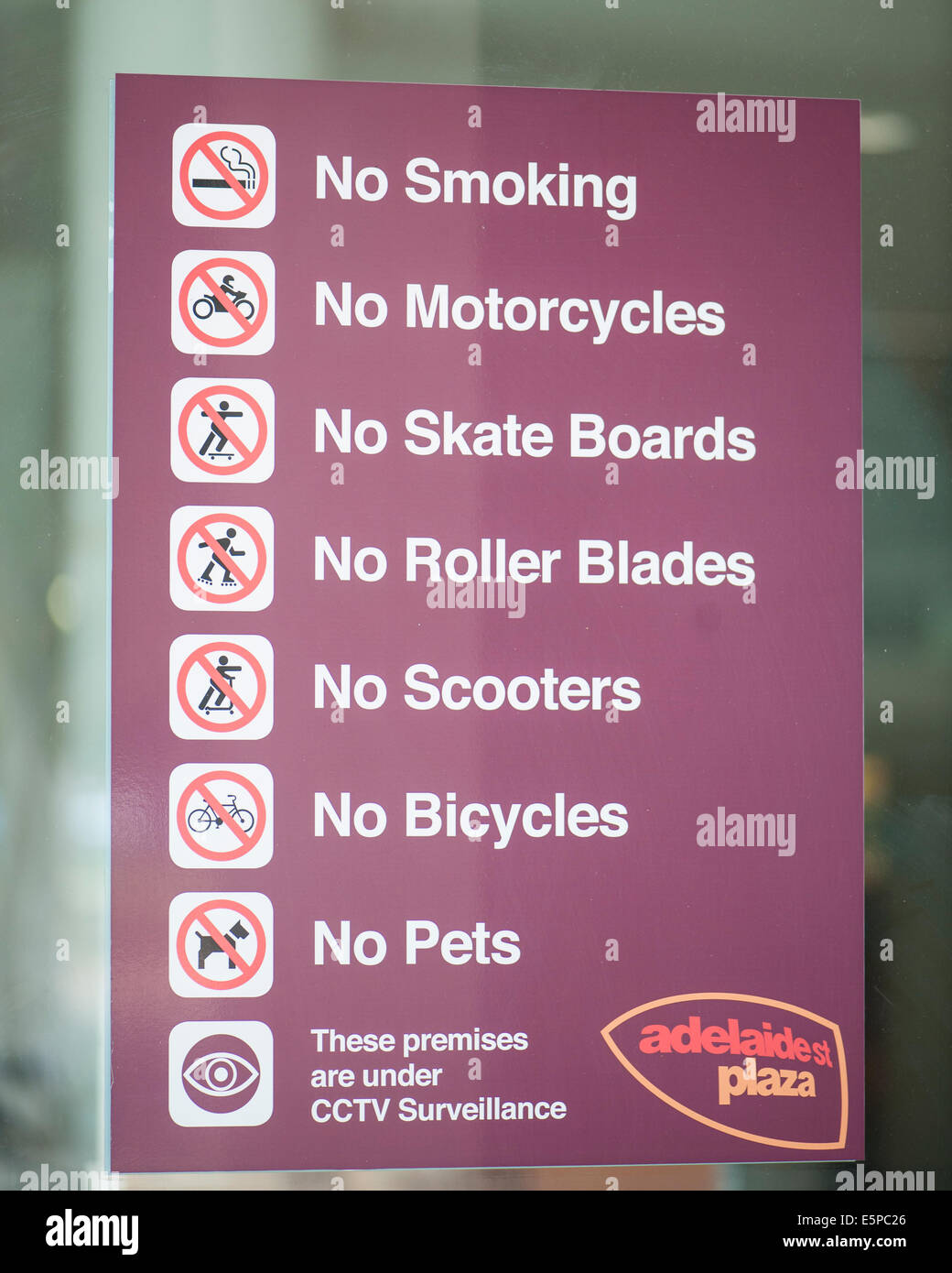 Banned sign hi-res stock photography and images - Alamy