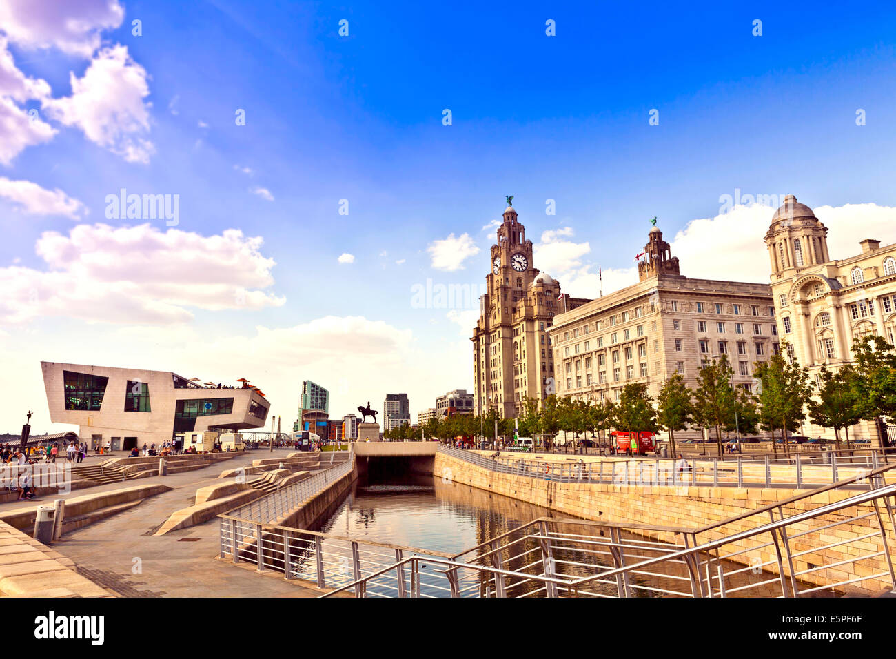 Liverpool maritime mercantile city hi-res stock photography and images ...