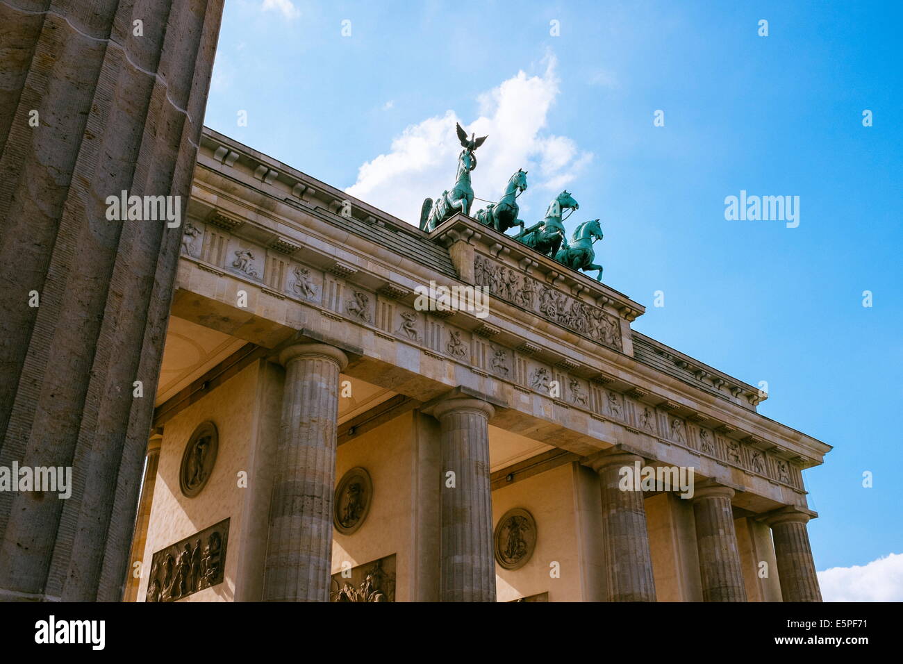 Brandenburg gate berlin cloudy sky hi-res stock photography and images ...
