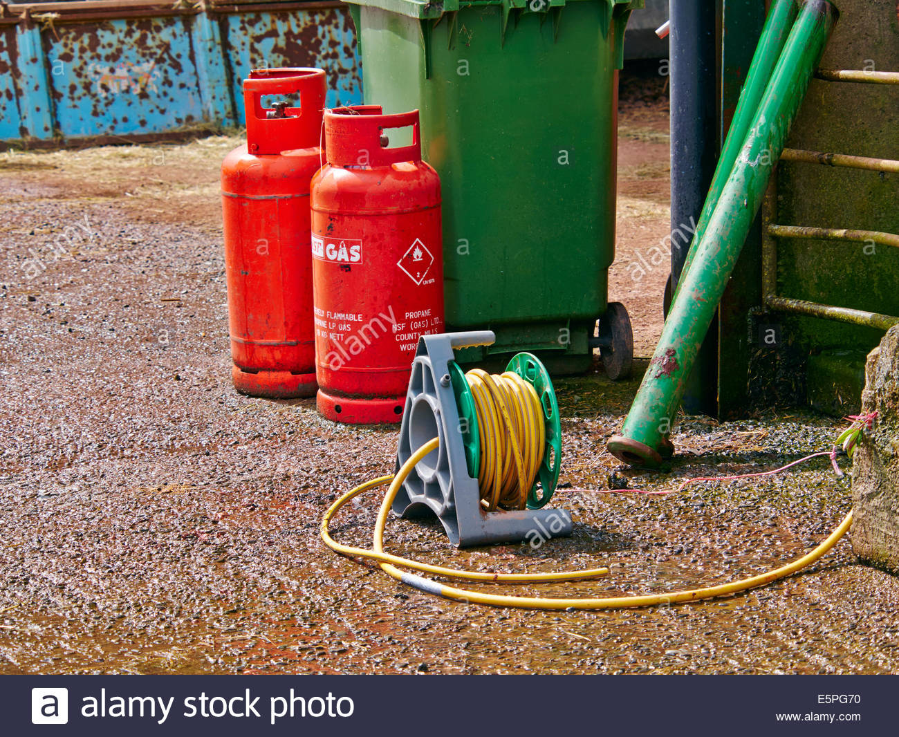 Bottled Gas Cylinders High Resolution Stock Photography and Images - Alamy