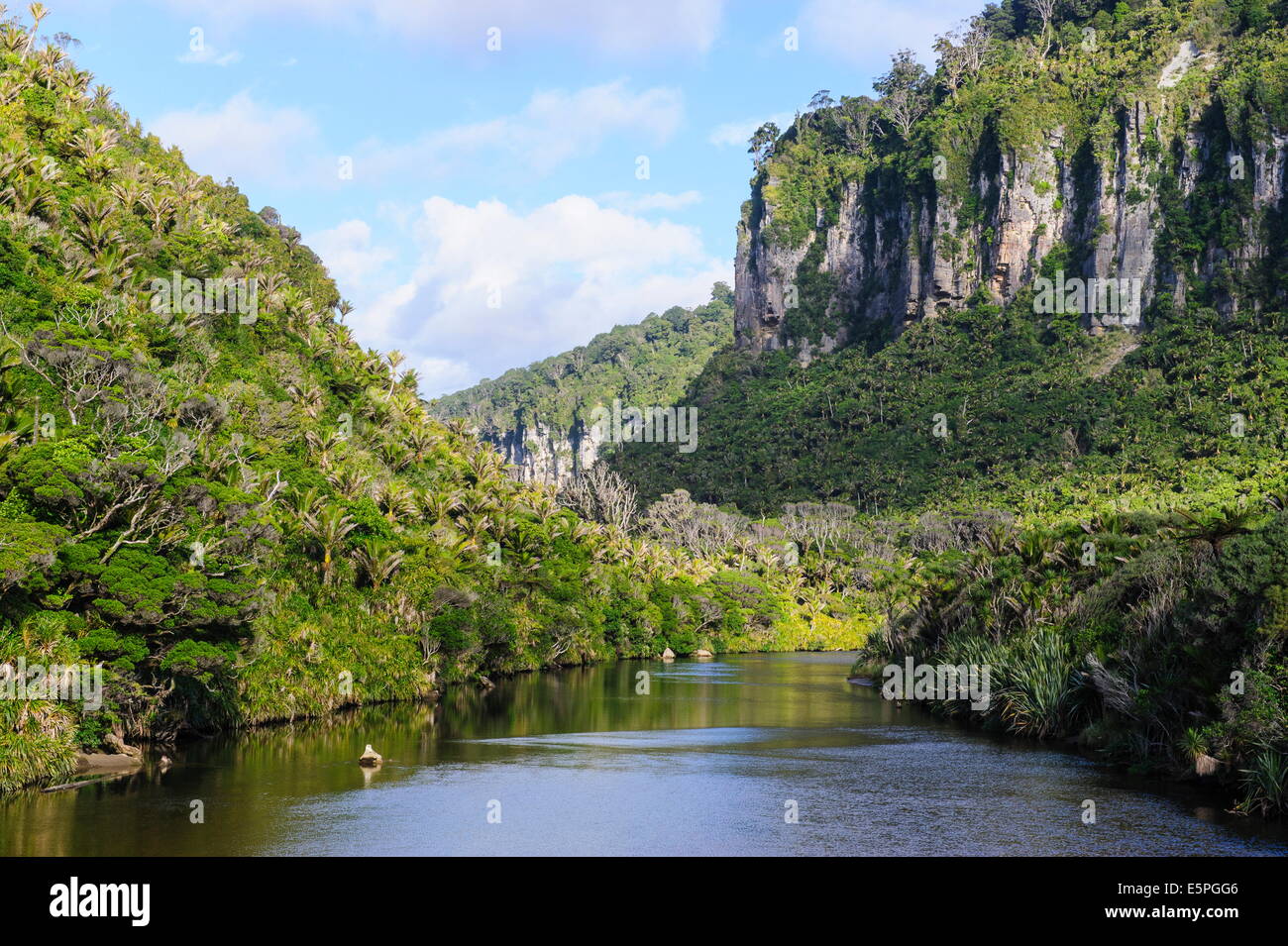 Porari river hi-res stock photography and images - Alamy