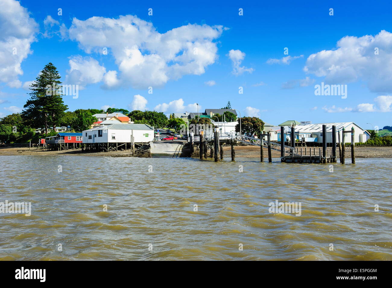 Rawene on the Hokianga harbour, Northland, North Island, New Zealand ...