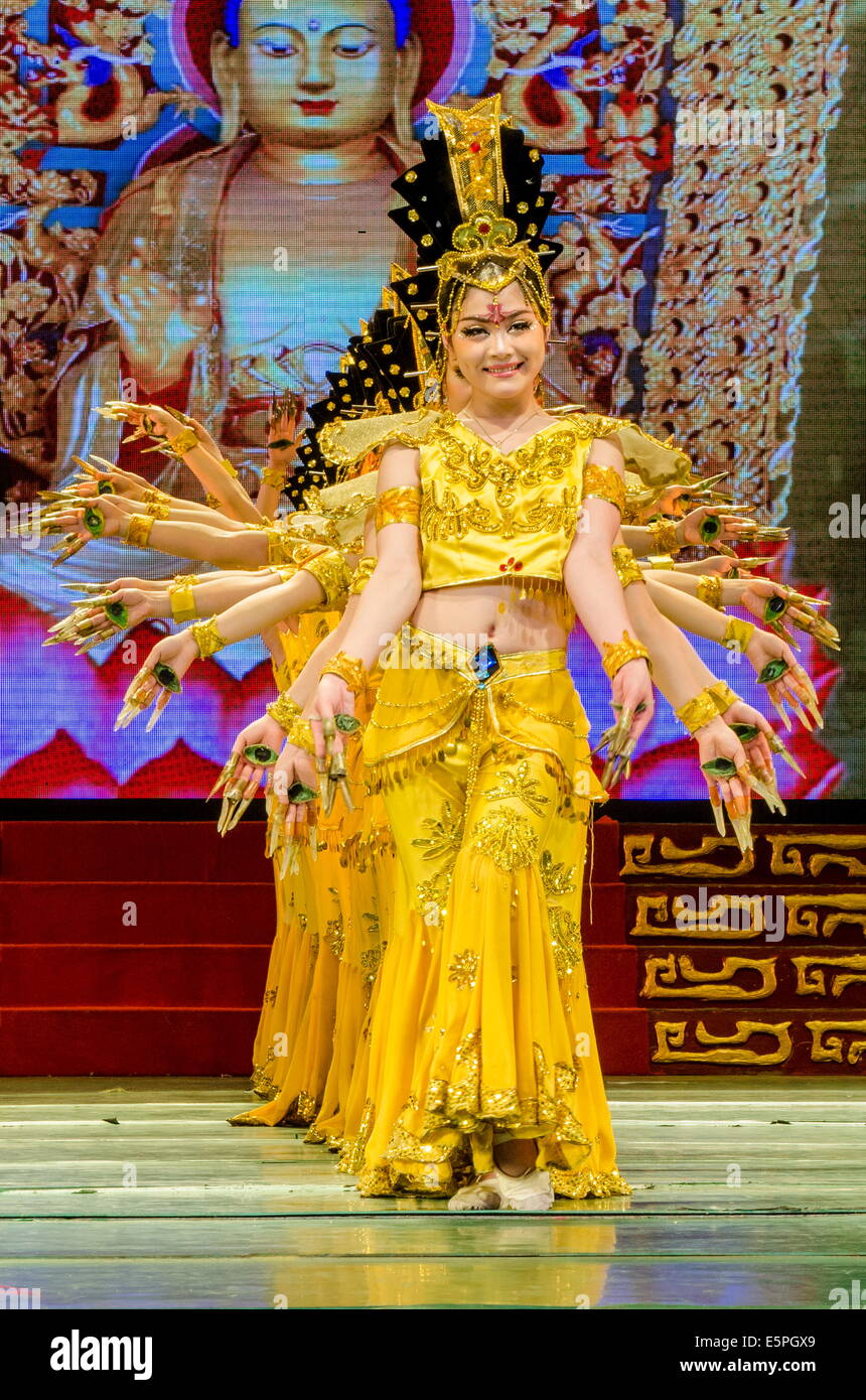 Tang dynasty dance hi-res stock photography and images - Alamy