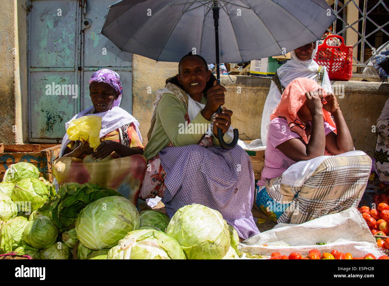Friendly market women on the Market of Adi Keyh, Eritrea, Africa Stock ...