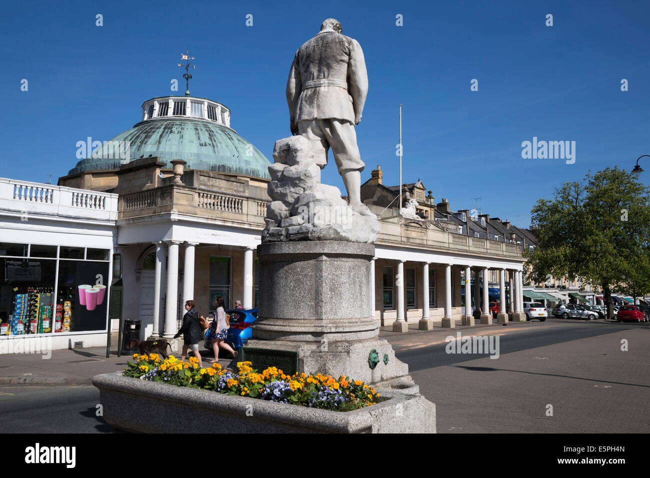 Montpellier cheltenham rotunda hi-res stock photography and images - Alamy