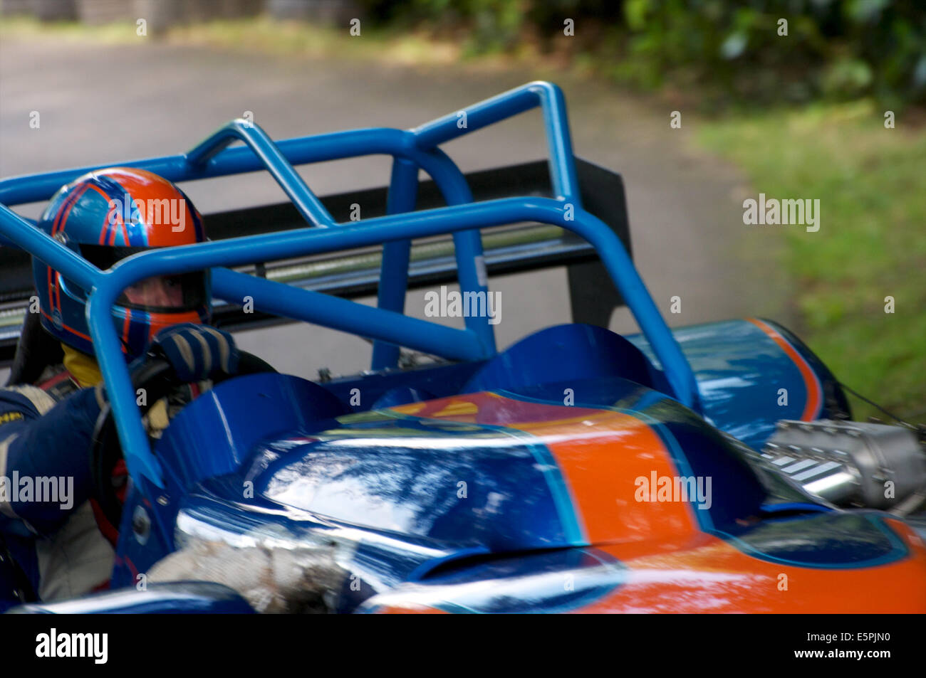 Single seat racing and sportscars competing at Wiscombe Park hillclimb ...