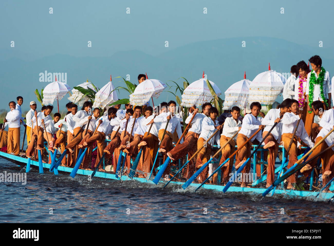 Ceremonial boat, Phaung Daw Oo Pagoda Festival, Inle Lake, Shan State ...