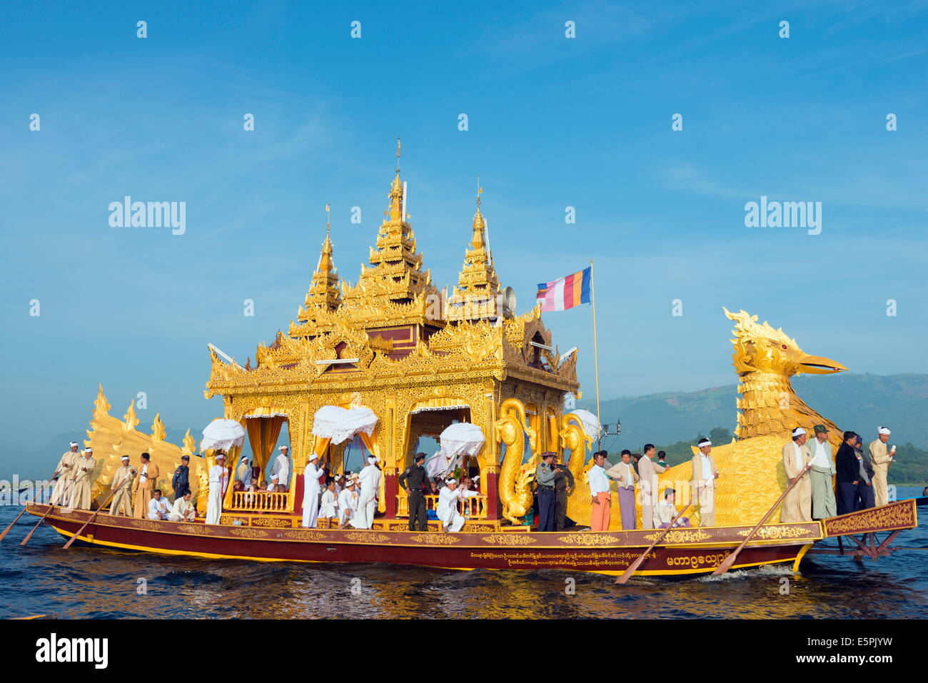 Ceremonial boat, Phaung Daw Oo Pagoda Festival, Inle Lake, Shan State, Myanmar (Burma), Asia ...