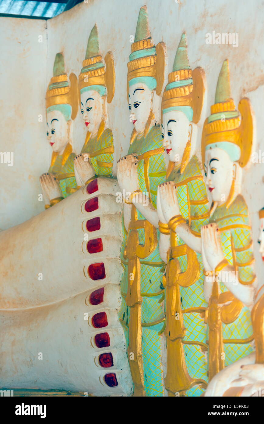 Temple sculptures, Nget Pyaw Taw Pagoda, Pindaya, Myanmar (Burma), Asia ...