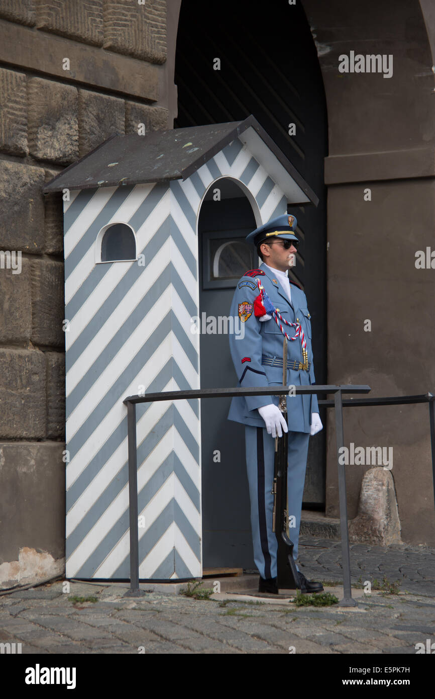 Ceremonial guard at a sentry box at an entrance to Prague castle ...