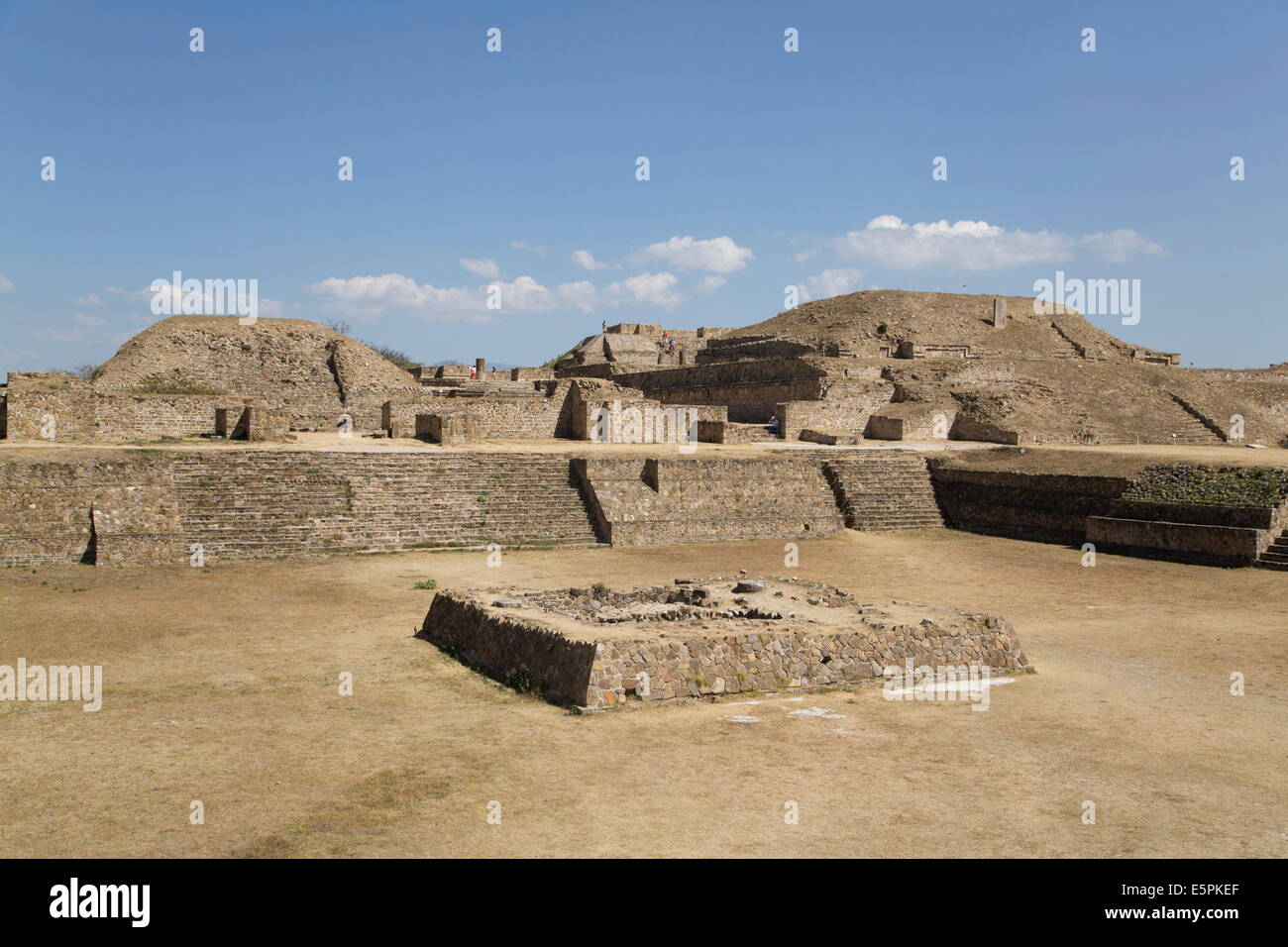 Sunken building hi-res stock photography and images - Alamy