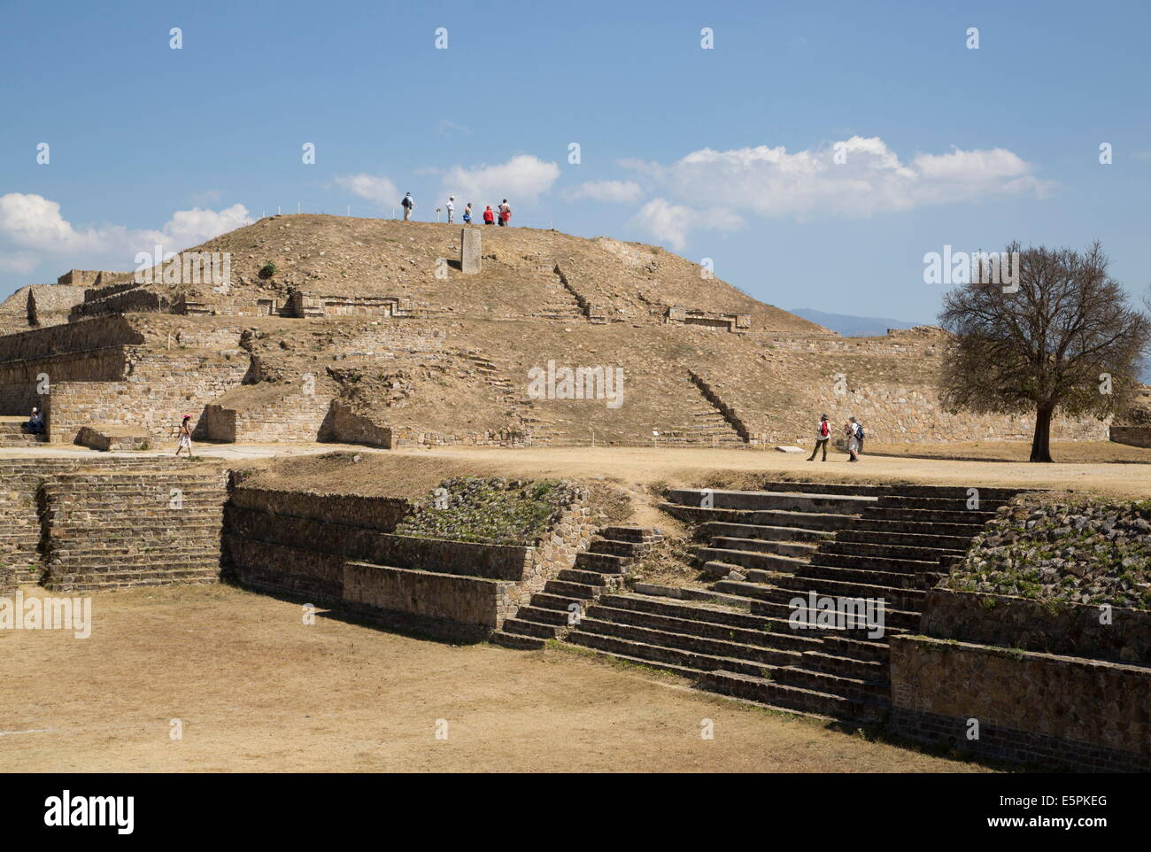 Sunken building hi-res stock photography and images - Alamy