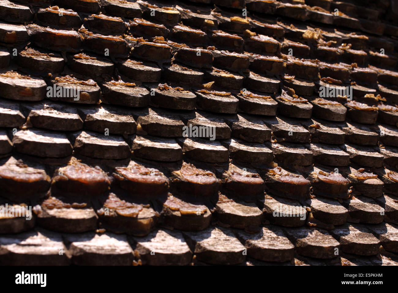 Roof tiles background Stock Photo - Alamy