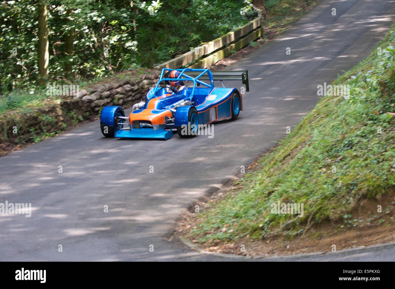 Single seat racing and sportscars competing at Wiscombe Park hillclimb ...