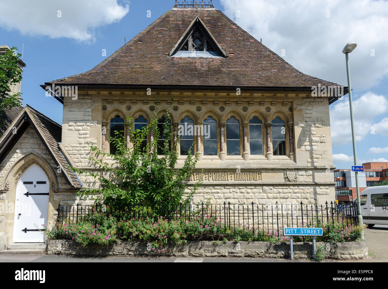 Old abbey street hi-res stock photography and images - Alamy