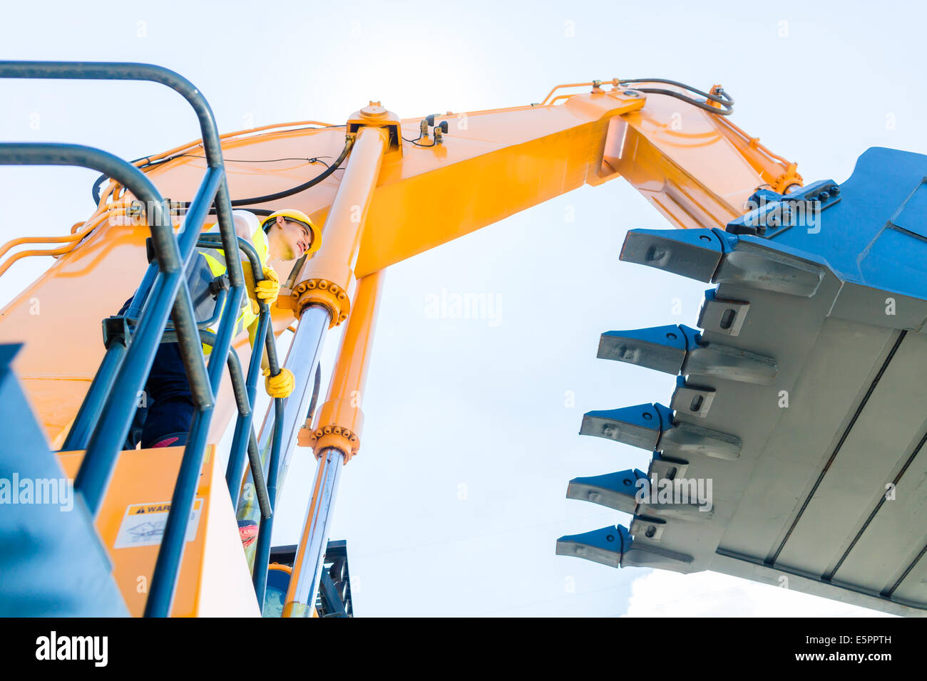 Construction heavy equipment hi-res stock photography and images - Alamy