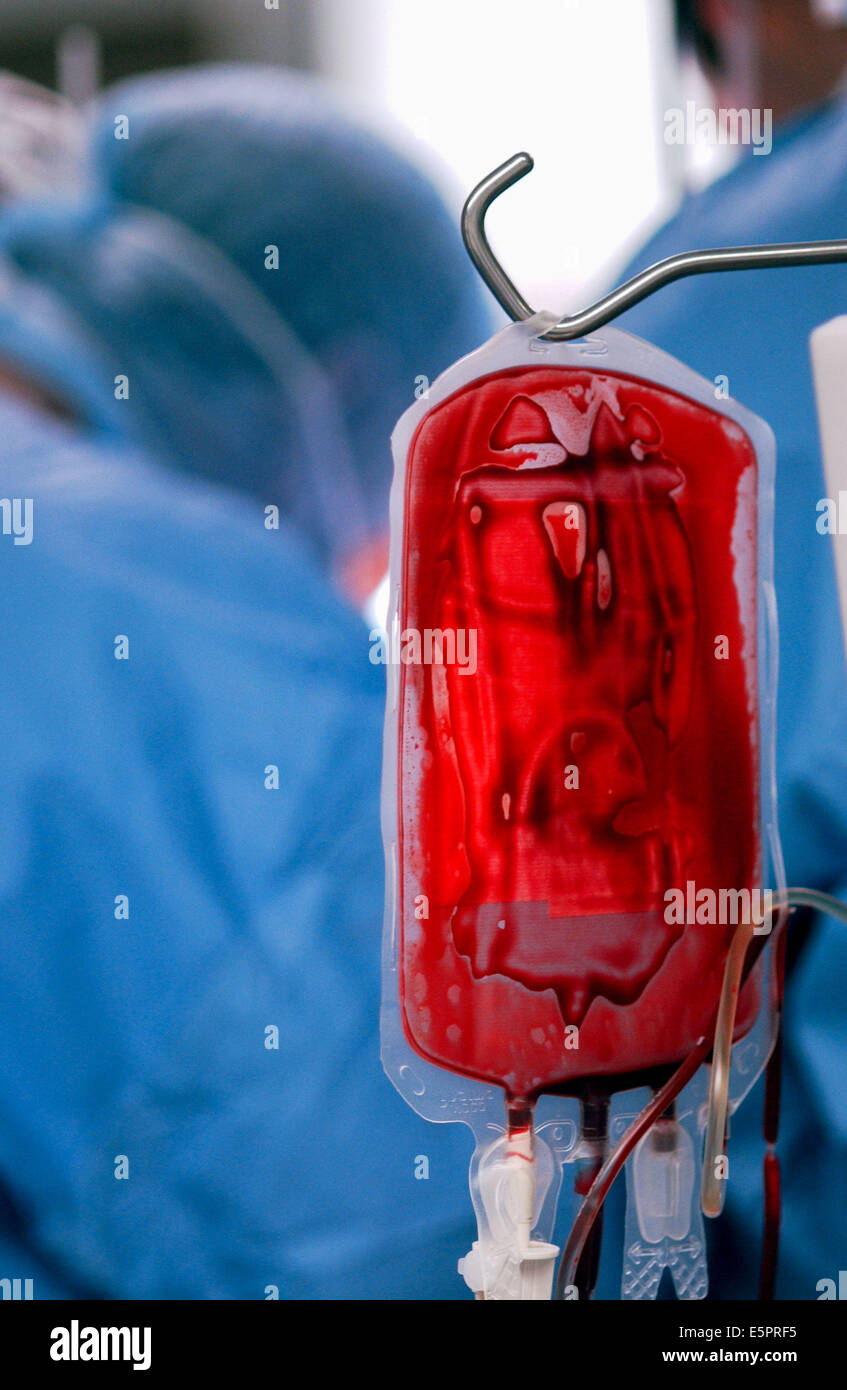 Blood transfusion operation hi-res stock photography and images - Alamy