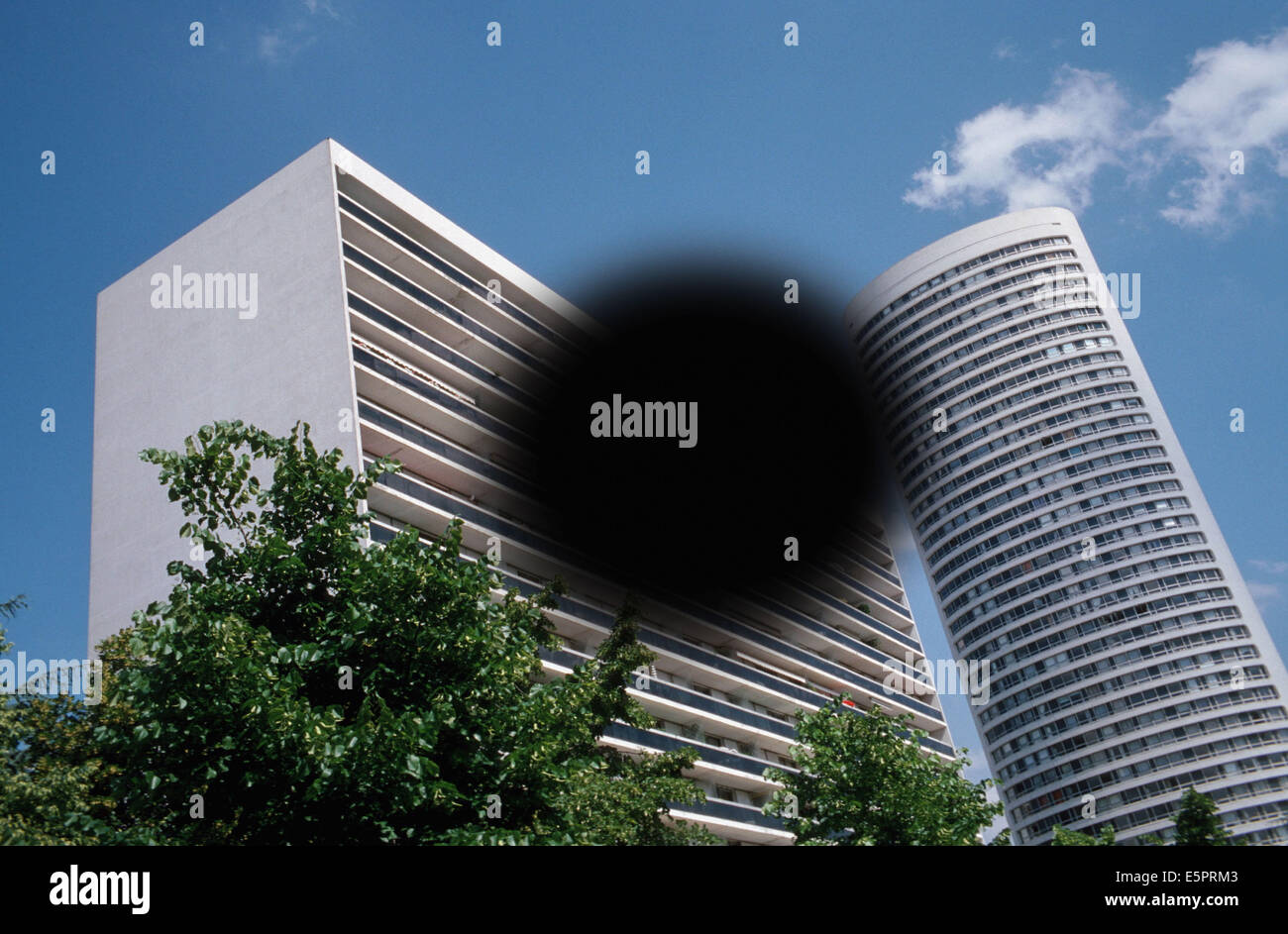 Vision of an person affected by Age-Related Macular Degeneration (ARMD ...