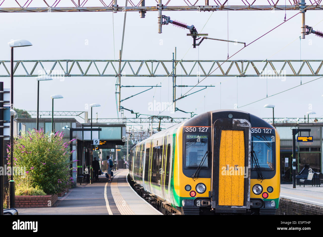 Watford junction railway hi-res stock photography and images - Alamy