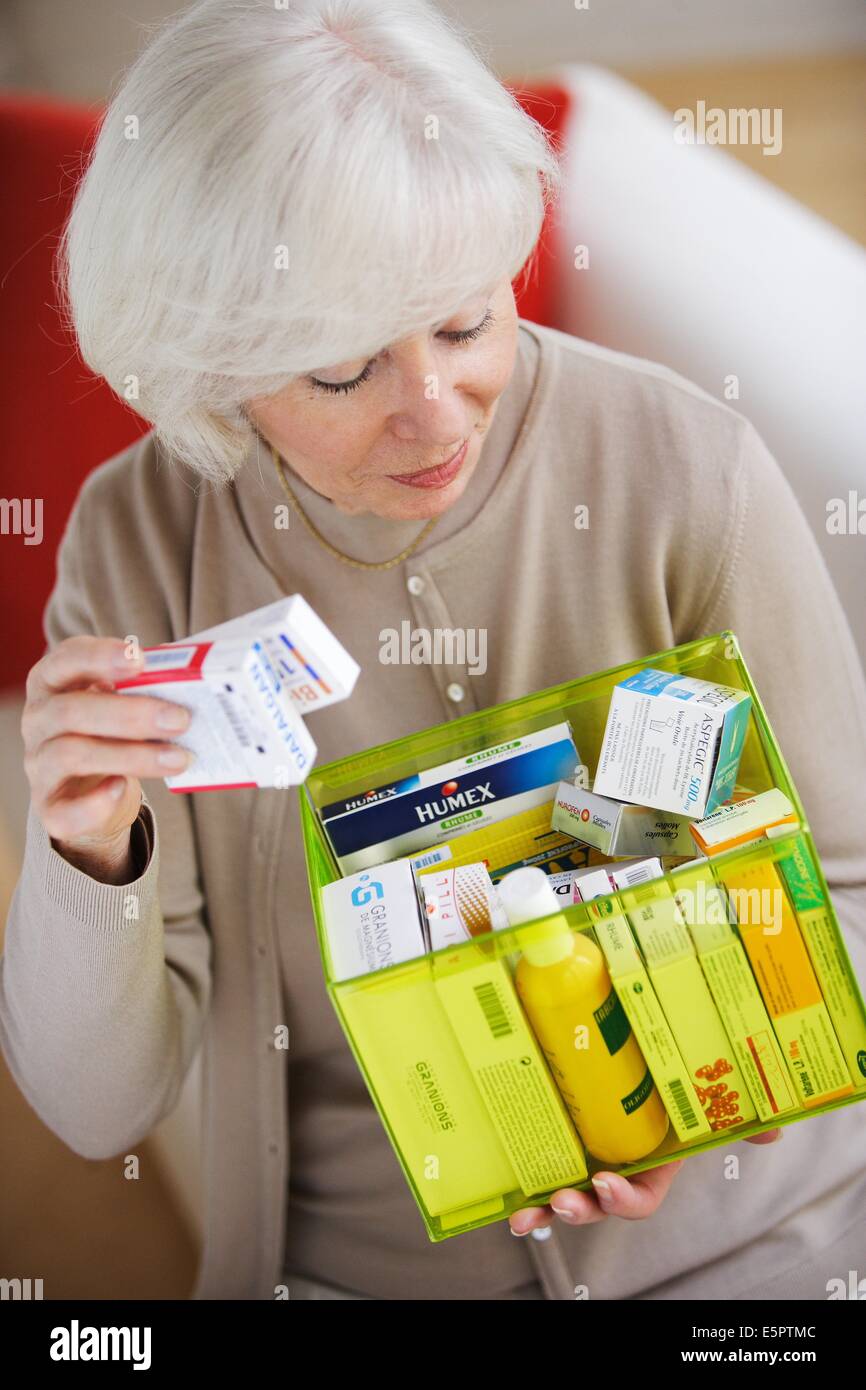 Medicine drug hi-res stock photography and images - Alamy