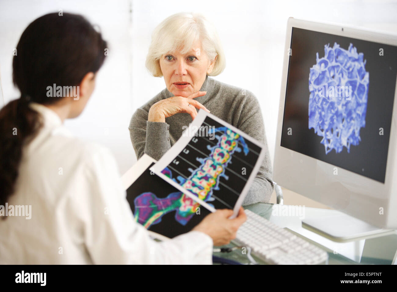 Rheumatologist female patient hi-res stock photography and images - Alamy